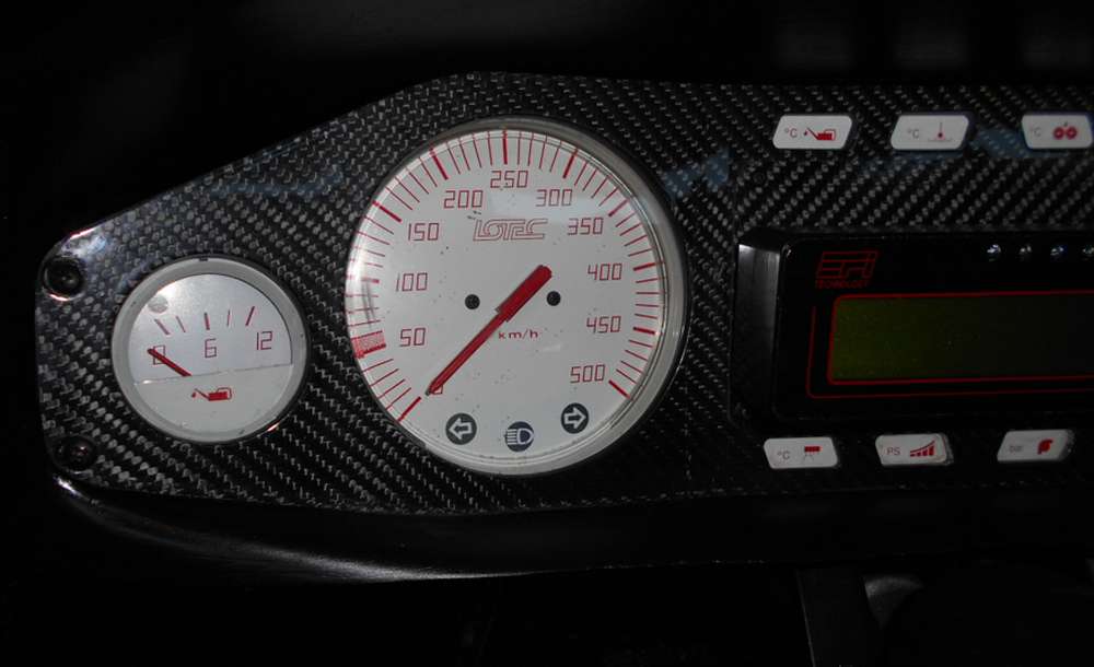 В Италии выставлен на продажу экзотический Ferrari Lotec Testa D oro